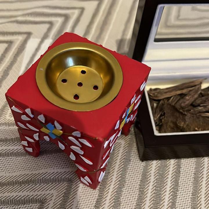 Square Omani Mubkhar – Dar Al Saqr